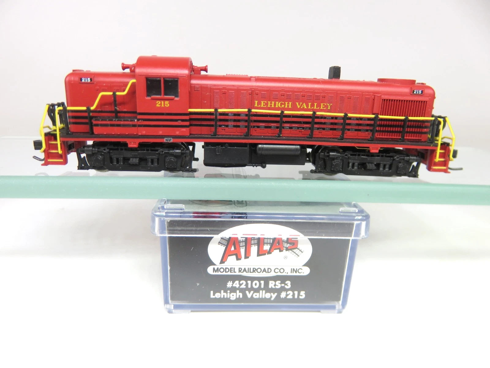 Atlas Classic 42101 N Scale LV Lehigh Valley Alco RS-3 Diesel Locomoti ...